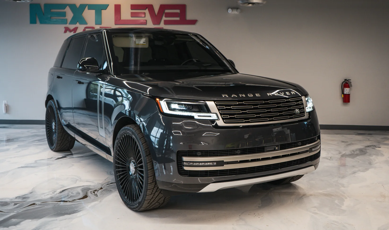 2023 Range Rover SE - NEXT LEVEL MOTORS