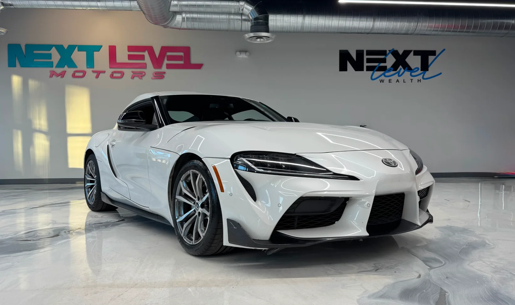 2021 Toyota supra White - NEXT LEVEL MOTORS